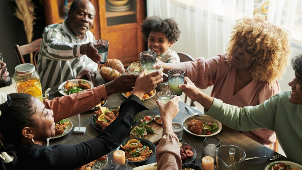Accessible Holiday Gatherings Promote Togetherness & Well-Being – Amramp